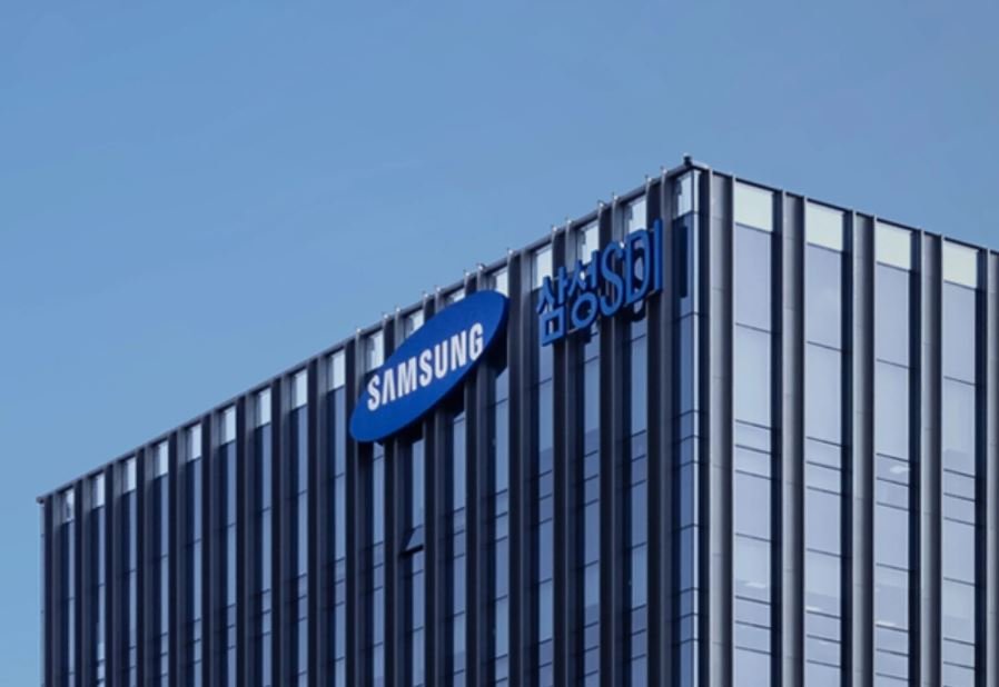 Samsung Unveils Solid State Battery for EV with 600-Mile Charge in Nine ...
